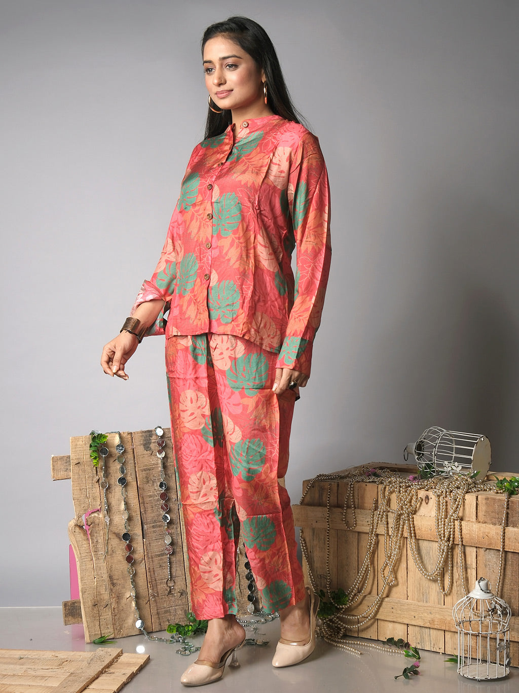 Ekisha's women muslin printed red floral co-ord set